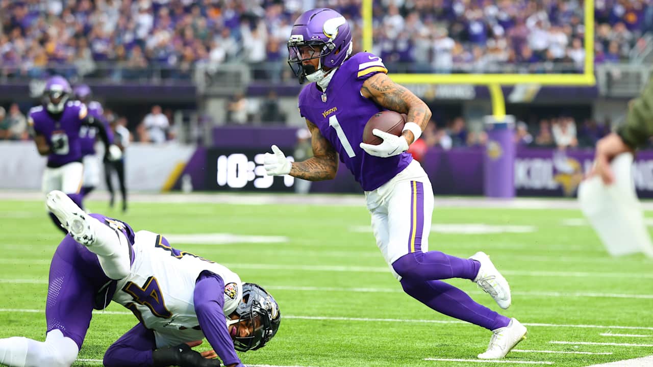 Vikings vs. Ravens Game Action Photos