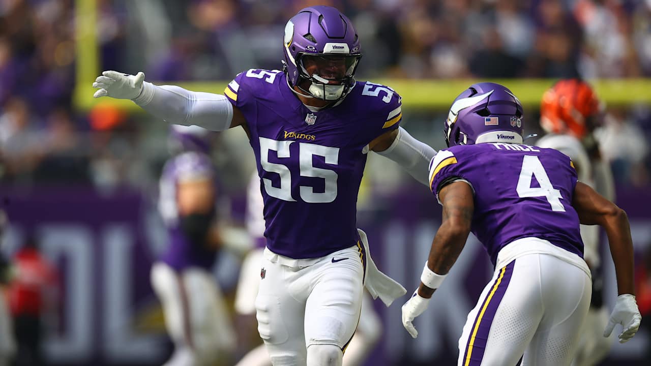 Eric Wilson Mic'd Up During Vikings Win Over Bengals