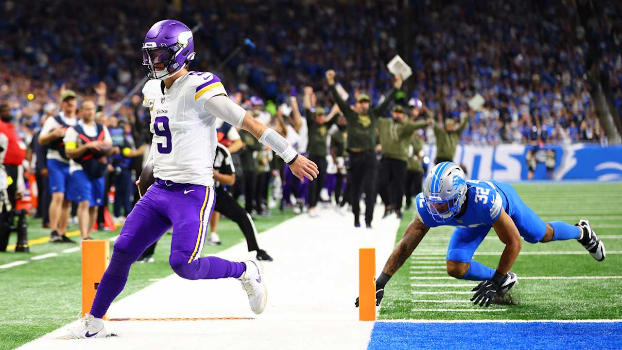 Vikings at Lions Game Action Photos