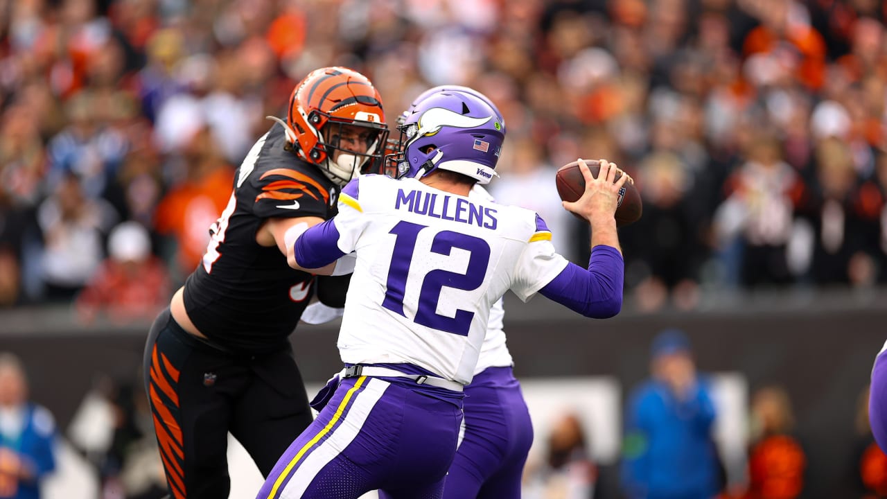 Nick Mullens’ 1st Vikings Start & Overtime Play Calls