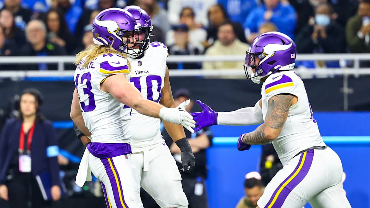 Andrew Van Ginkel Crushes Jahmyr Gibbs