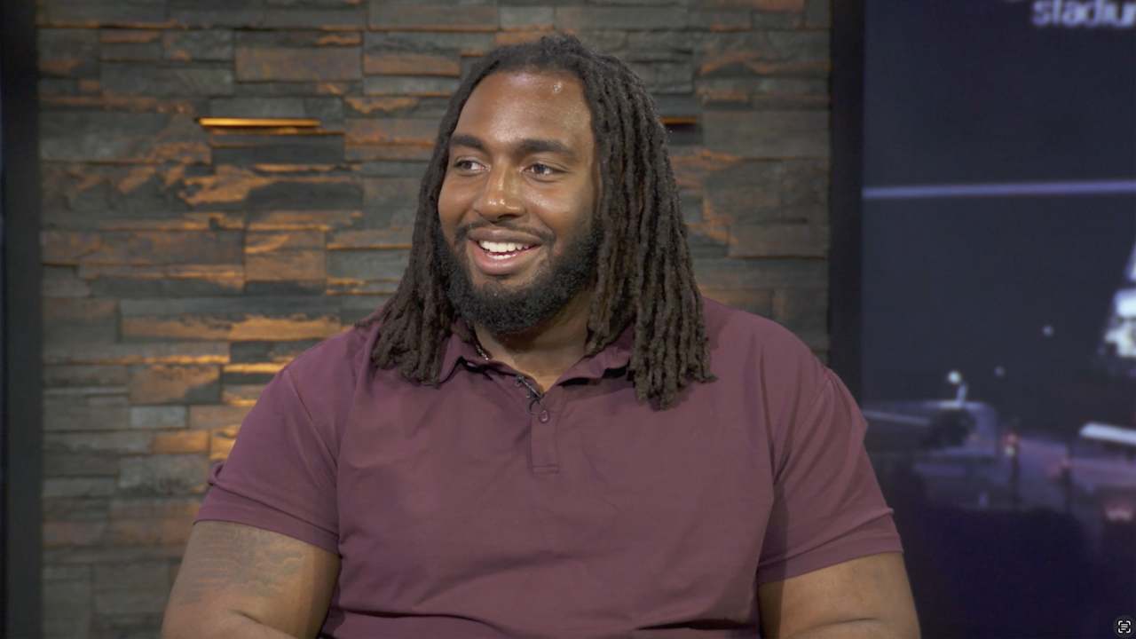 Donovan Jackson on First Day in Minnesota, His Football Journey ...
