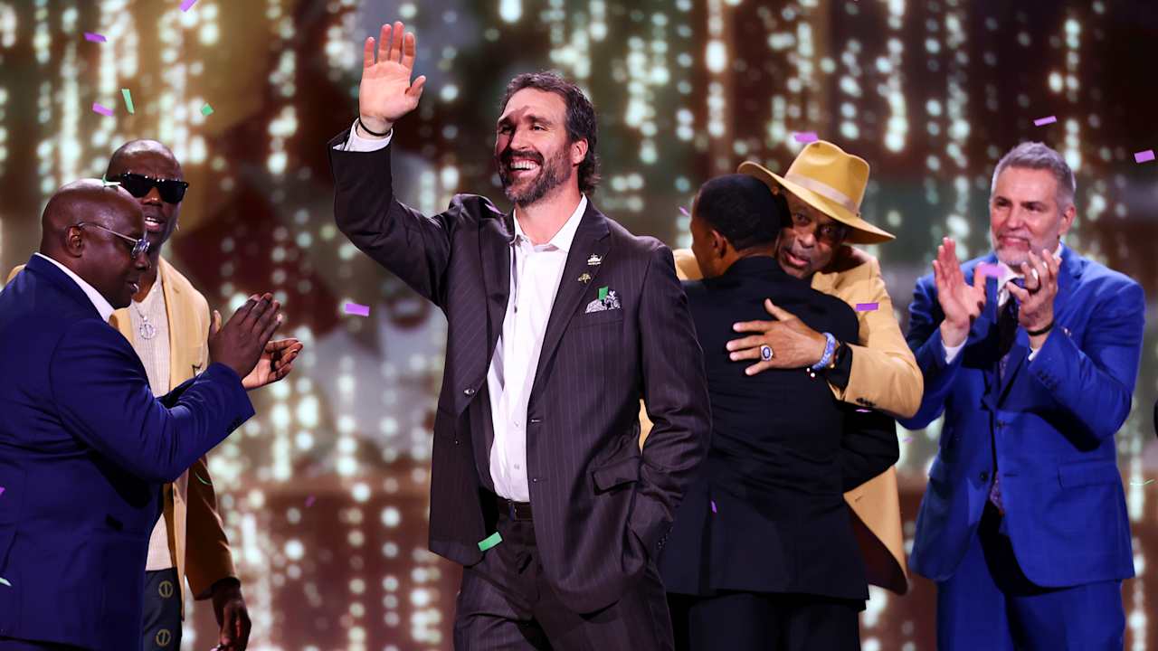 Jared Allen Named to Pro Football Hall Of Fame at NFL Honors