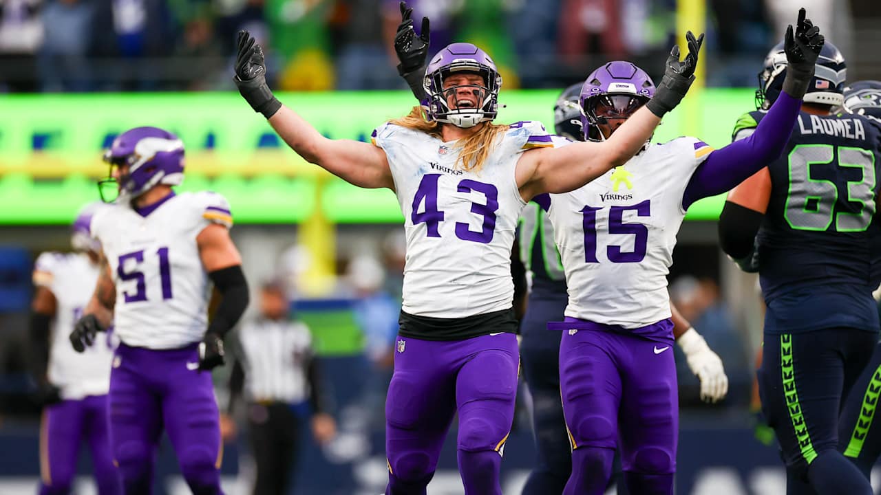 Andrew Van Ginkel Named NFC Defensive Player of the Week