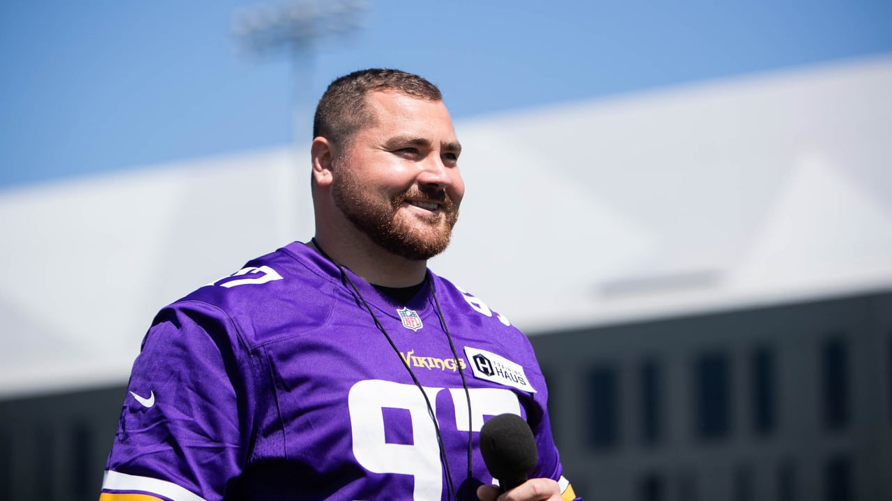 Harrison Phillips Makes Days Great for ‘Playmakers’