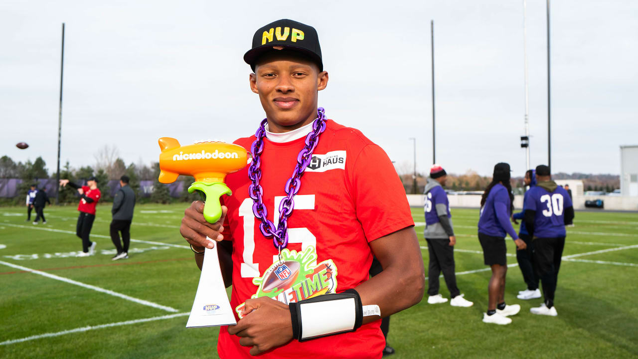 Joshua Dobbs Wins Nickelodeon Valuable Player