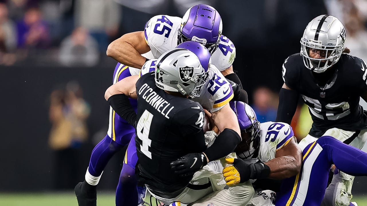 Vikings Rewind: Week 14 vs Raiders