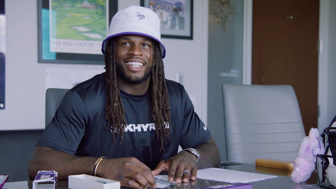 Joshua Metellus Signs Contract Extension with Vikings