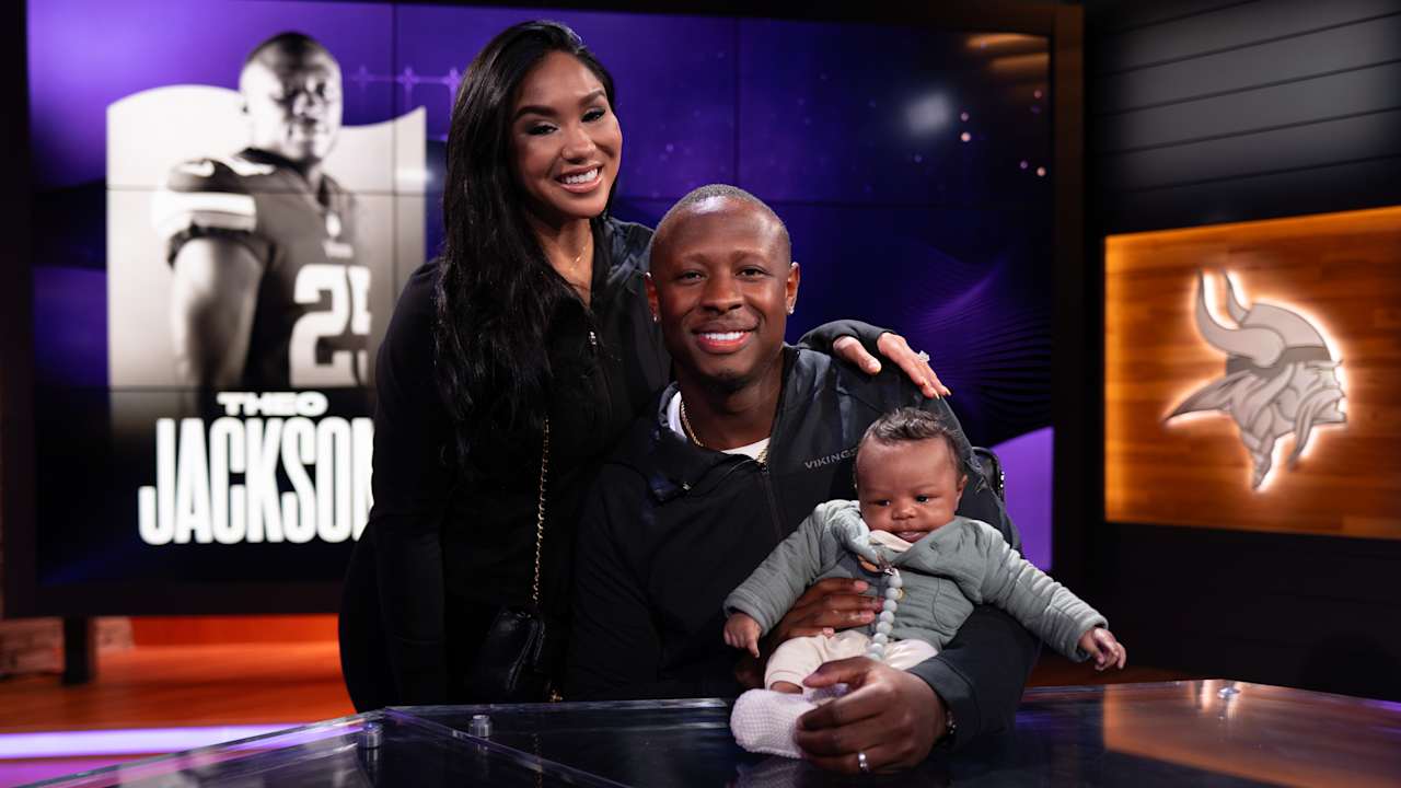 Theo Jackson Re-Signing a Family Affair