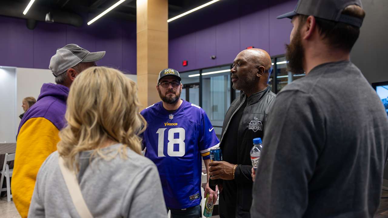 Vikings Legends & Polaris Host Local Veterans for Salute to Service ...