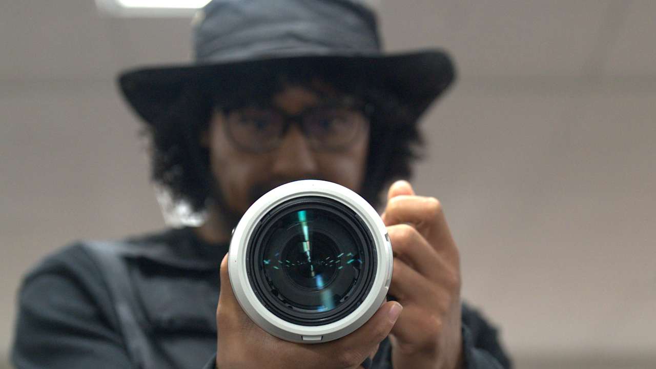 Justin Jefferson Takes Photos During Eli Manning Presents The Undercovers