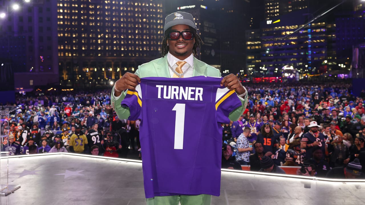 Dallas Turner Appreciates ‘Surreal Moment’ of Joining Vikings After Top ...