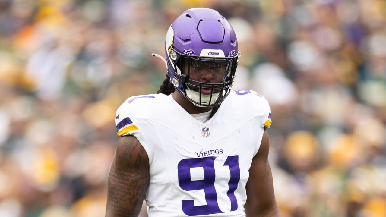 Vikings Country Featuring Patrick Jones II