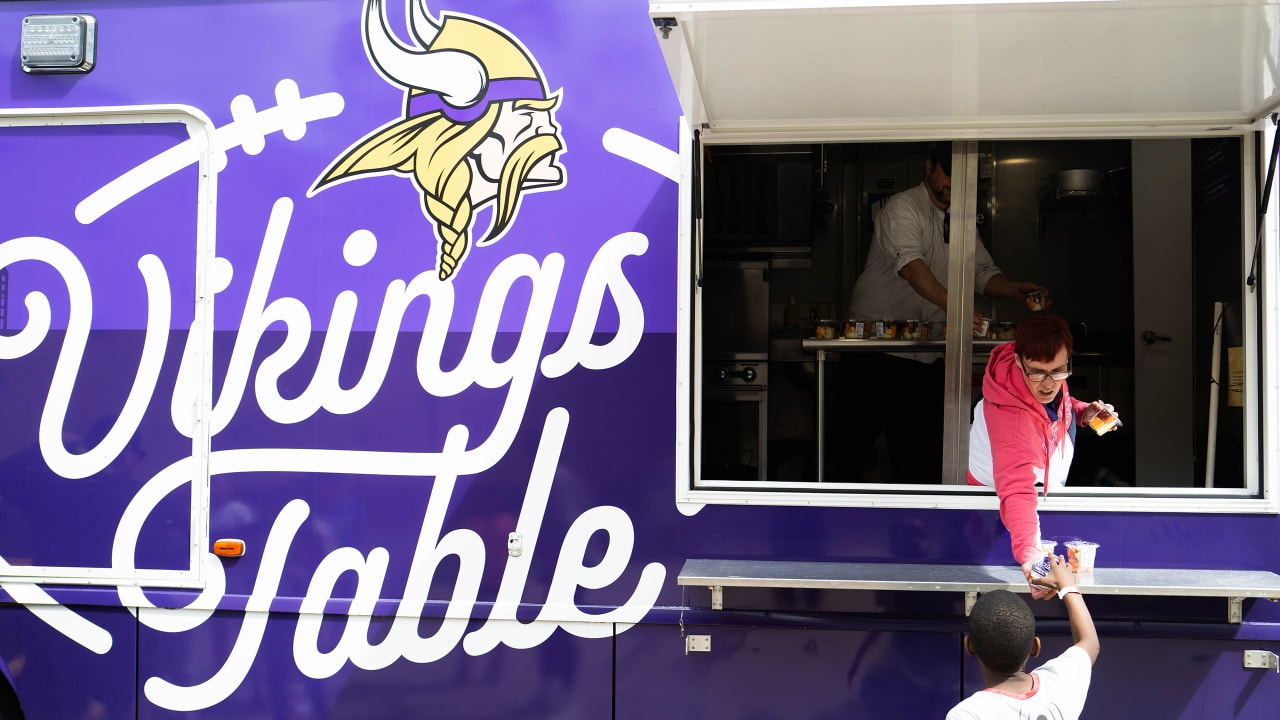 Vikings Table Food Truck Celebrates 5 Years of Service