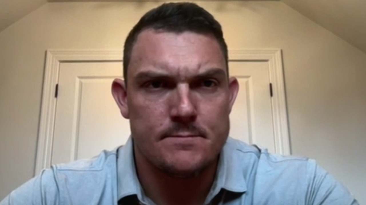 Ryan Kelly Explains His Decision To Join The Vikings, His Friendship ...