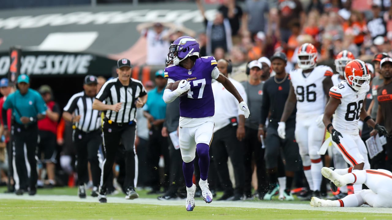 Vikings Rookies Dwight McGlothern, Taki Taimani pop on PFF’s Preseason ...