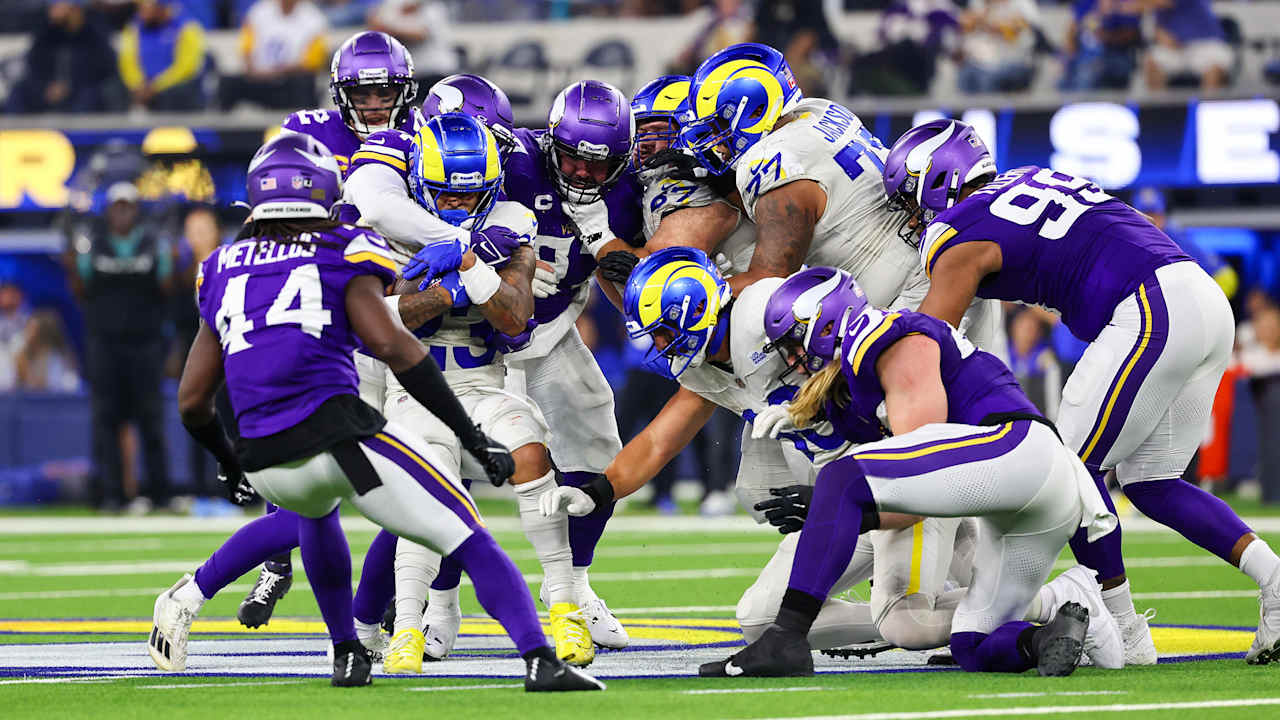 Game Photos: Vikings at Rams
