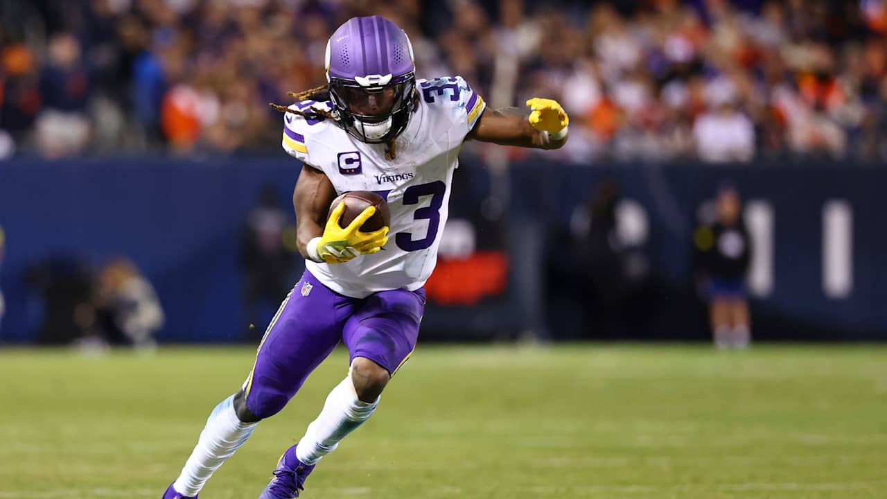 Activated Running Back Aaron Jones from IR for Week 8 at Chargers