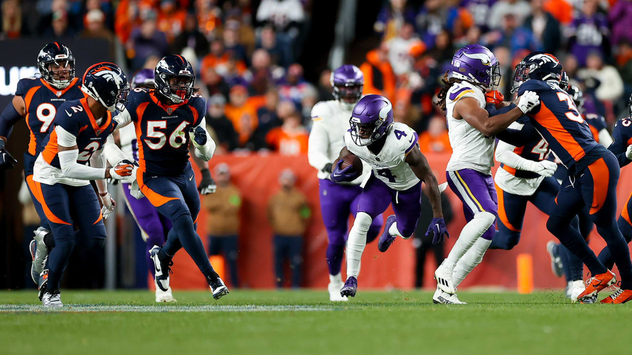 Game Photos: Vikings at Broncos