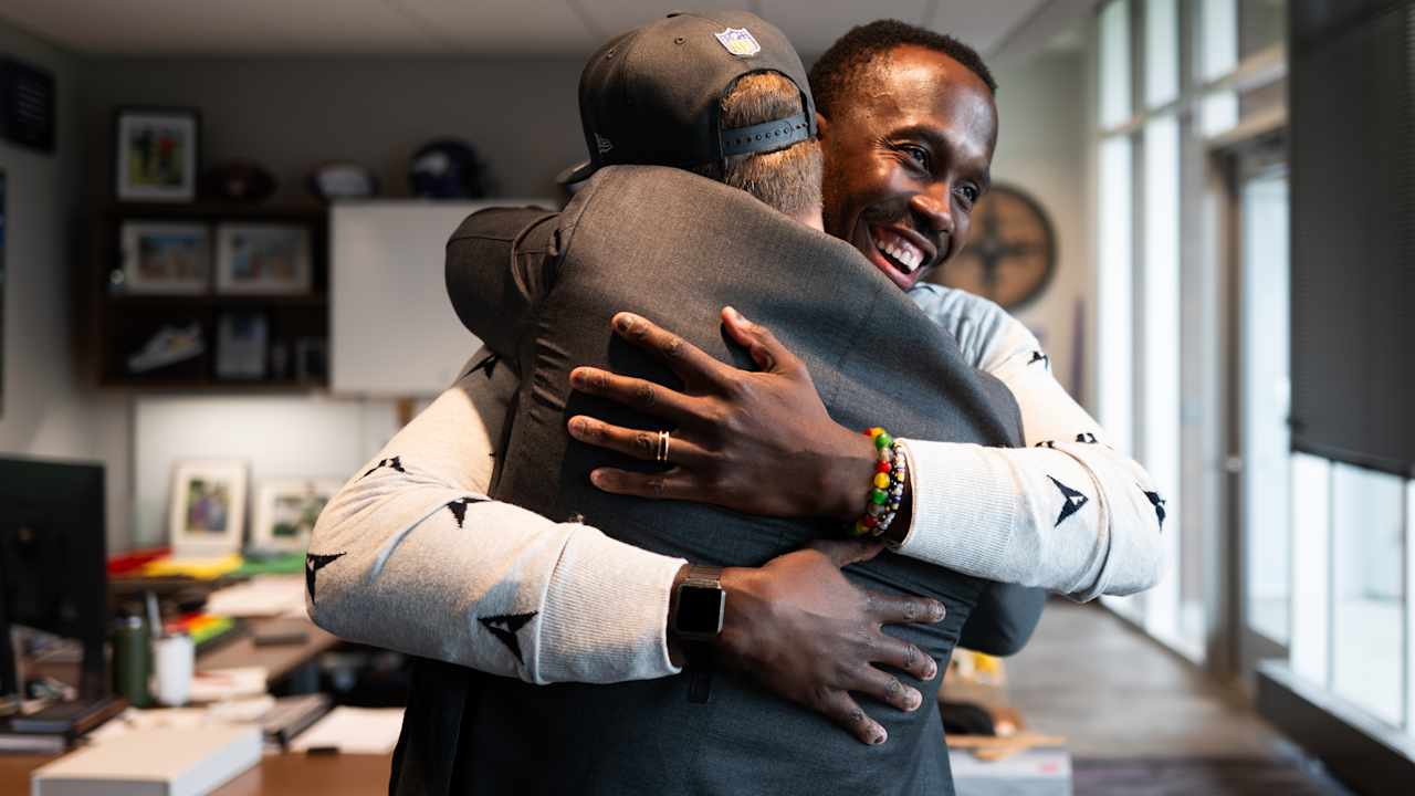 J.J. McCarthy Has ‘Exceeded Expectations;’ Kwesi Adofo-Mensah Describes ...