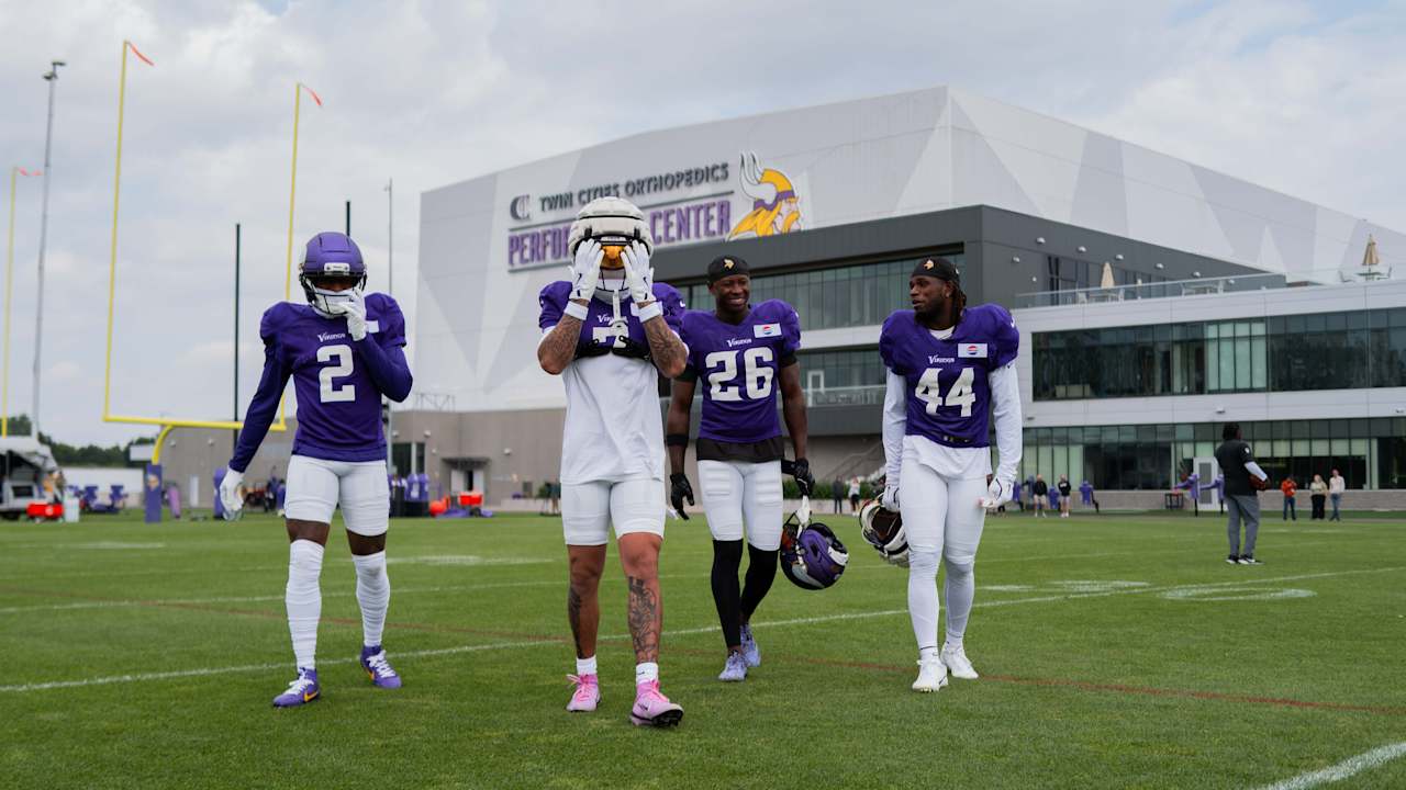 Vikings Prepare For Week 1 Game in Chicago
