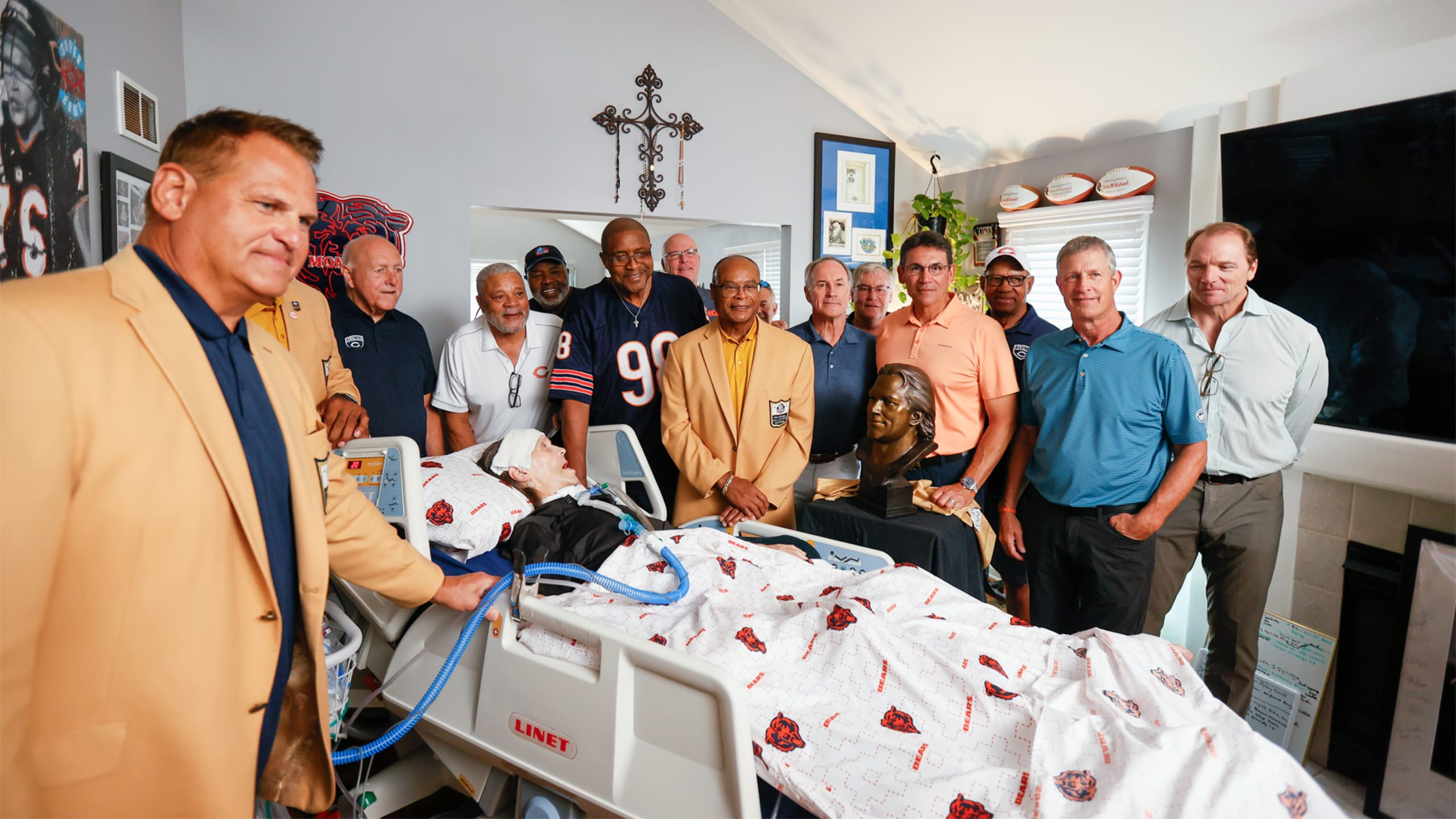 Steve "Mongo" McMichael, former Chicago Bears player and WCW wrestler ...