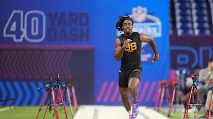 Russell Wilson Combine Bench Press