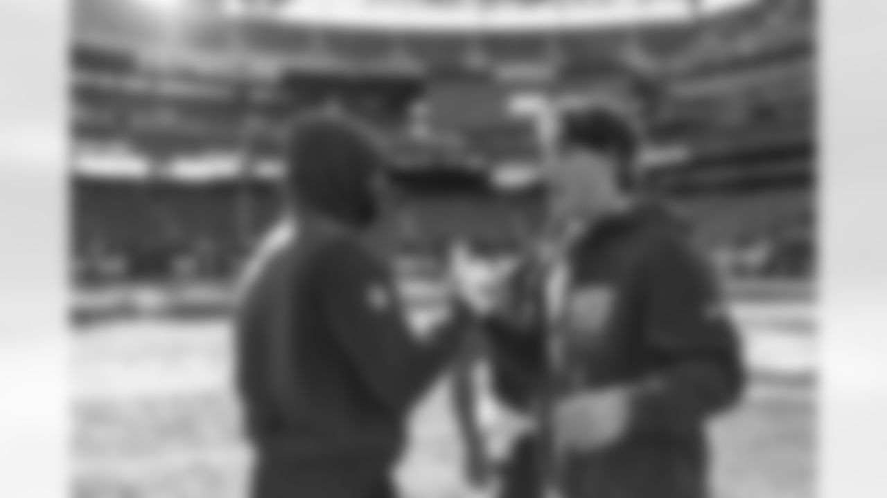 Countdown to Kickoff: Giants take the field