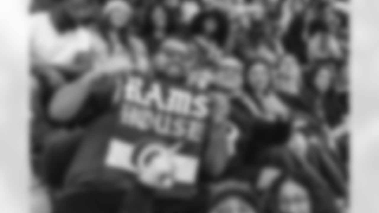 BEST PHOTOS: Earn the Right playoff video booth, NFC Championship watch ...